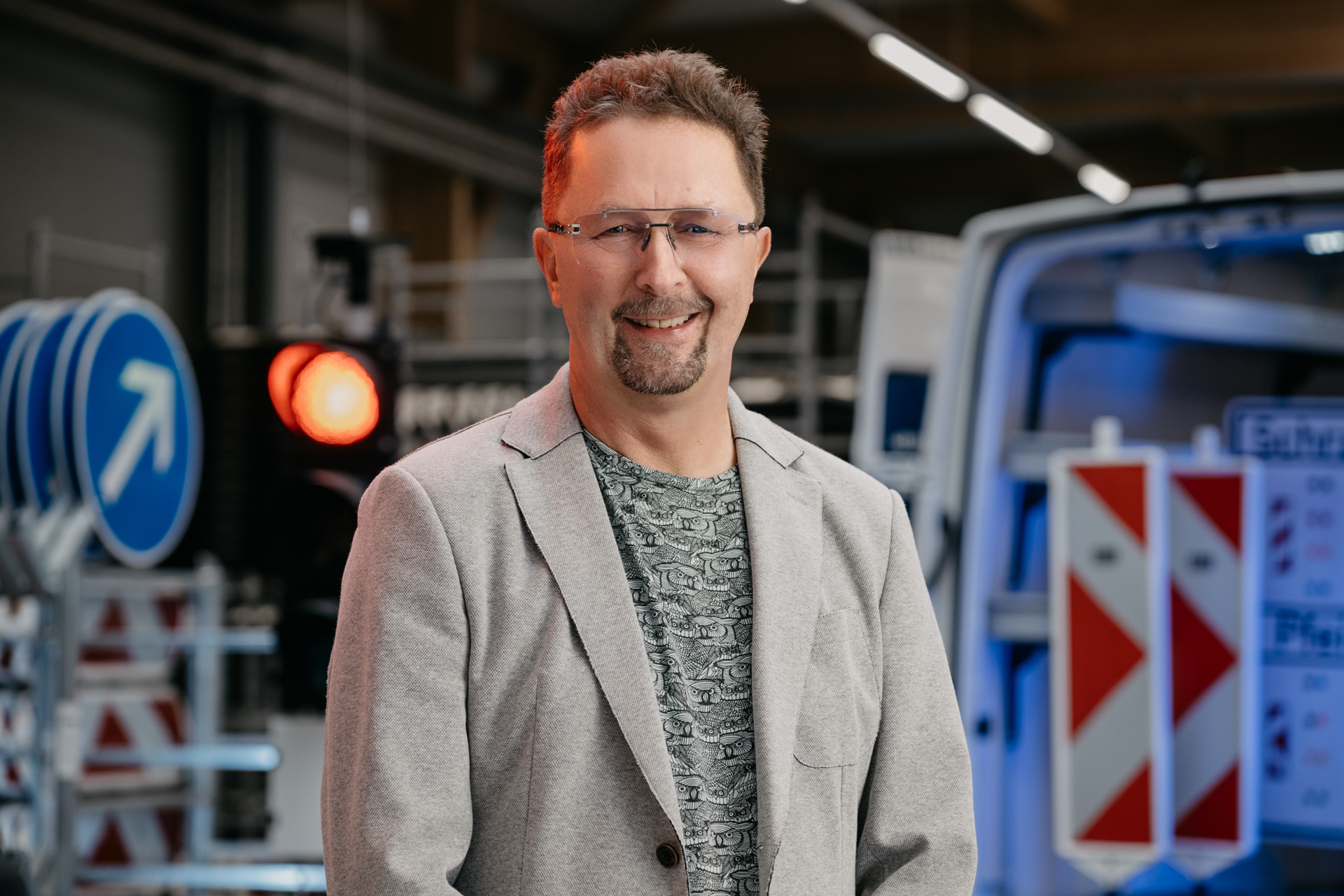 Ihr Spezialist für Logistik und Verkehr | SLT